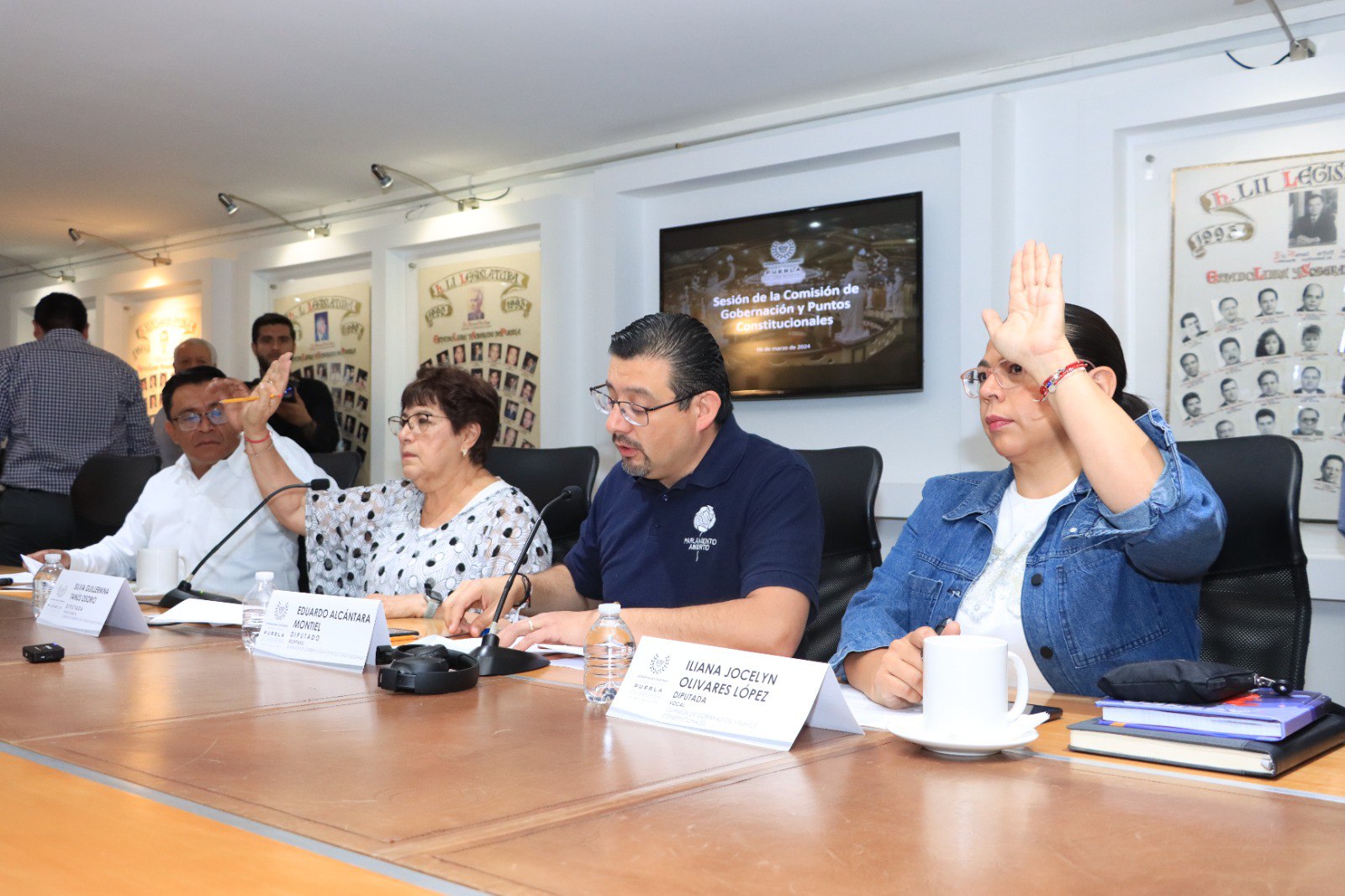 Comisión Del Congreso Recibe Oficio Donde Se Comunica El Retiro