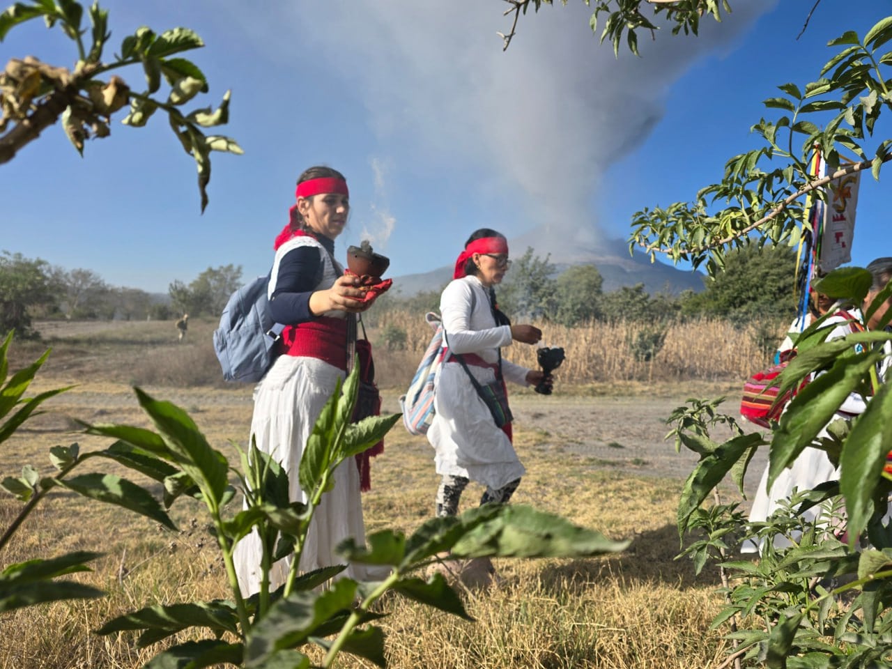 VIDEO. Con ofrenda celebran el cumpleaños del volcán Popocatépetl | El ...