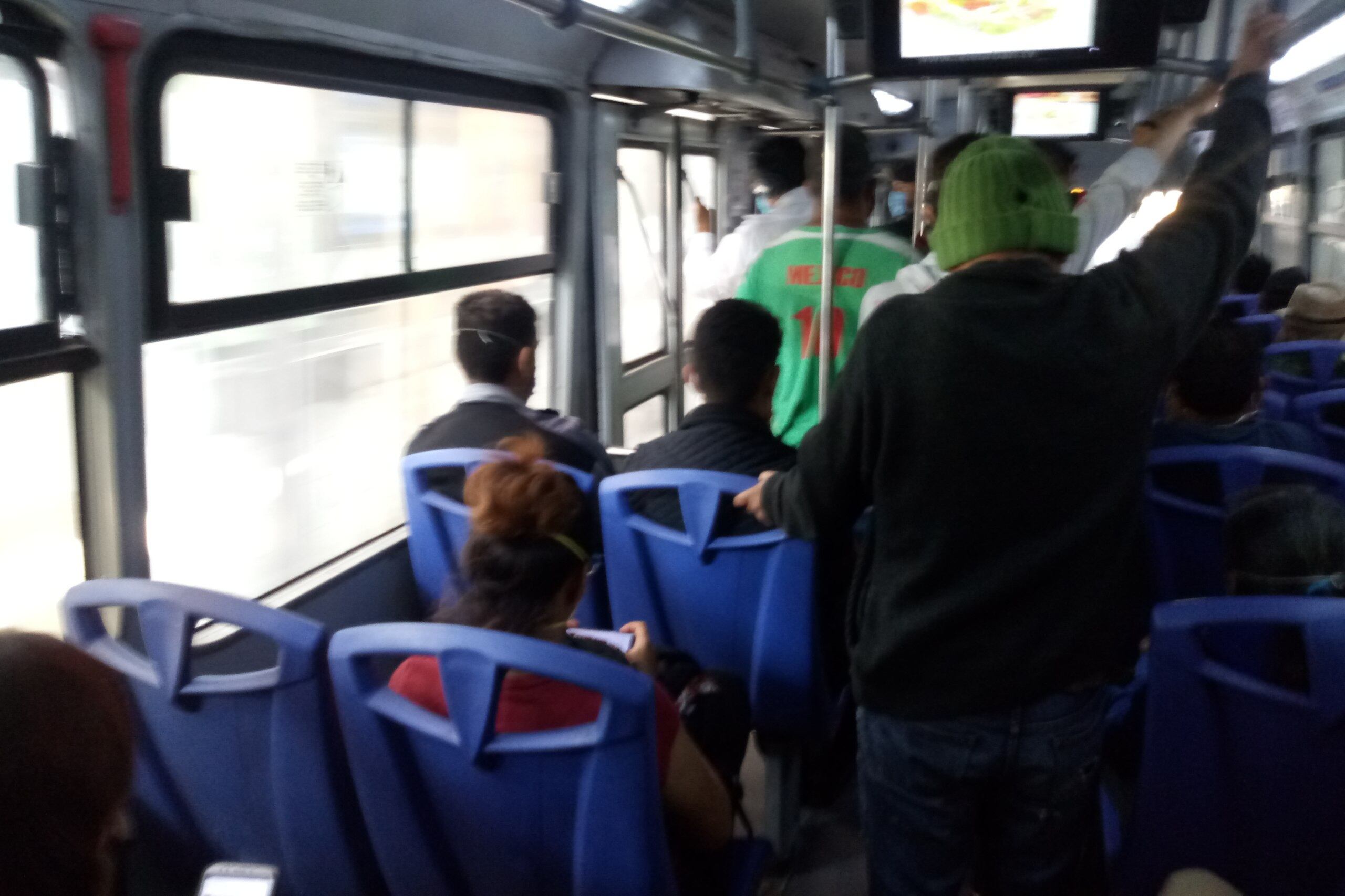 Usuarios de RUTA alertan sobre modus operandi para robar celulares | El Universal Puebla